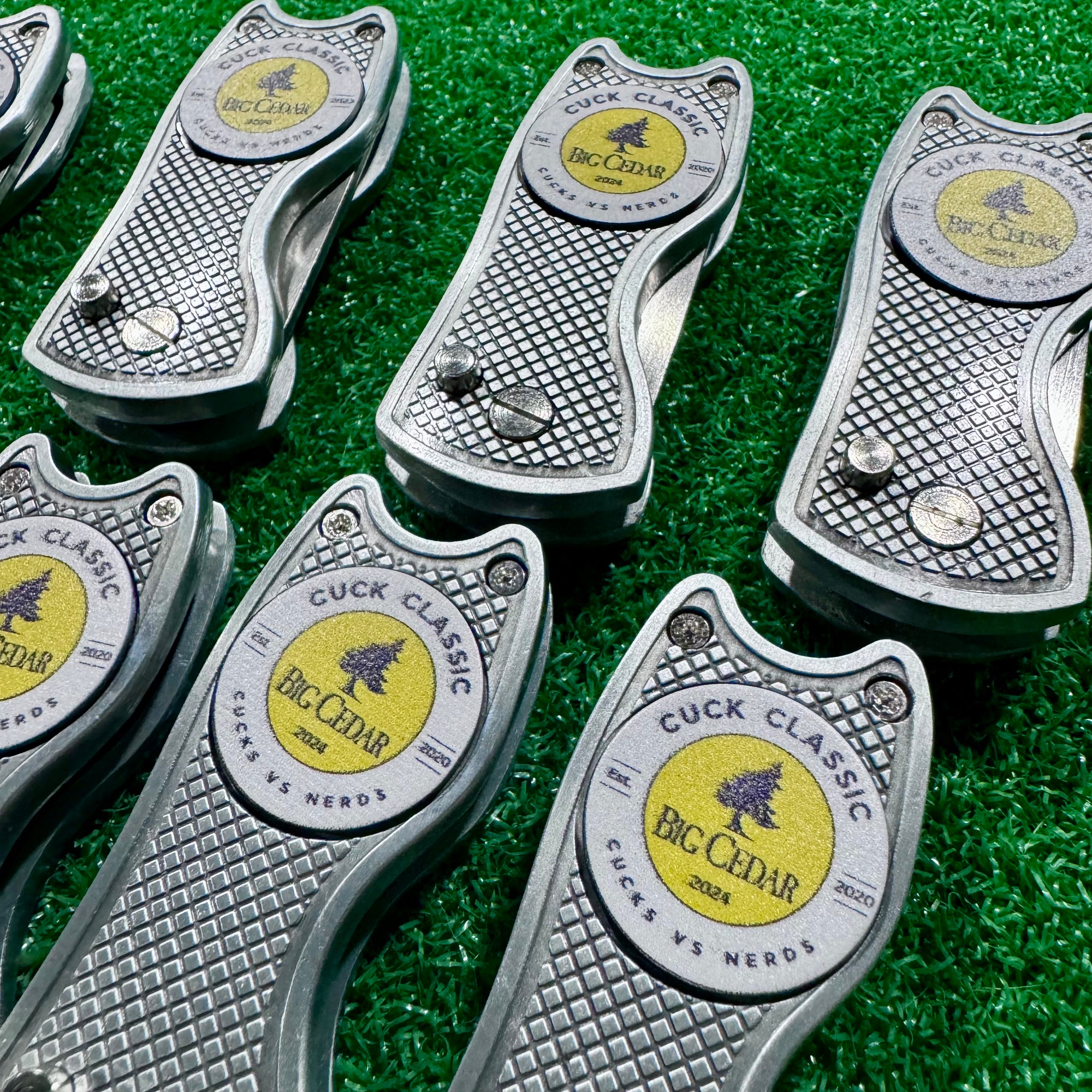 Custom Logo on Divot Tool - Groovy Golfer